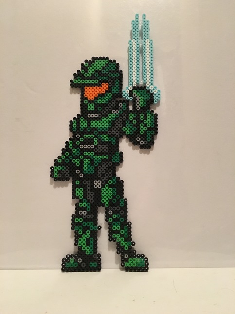 Master Chief W Energy Sword Perler Bead Sprite Perler Bead Patterns ...